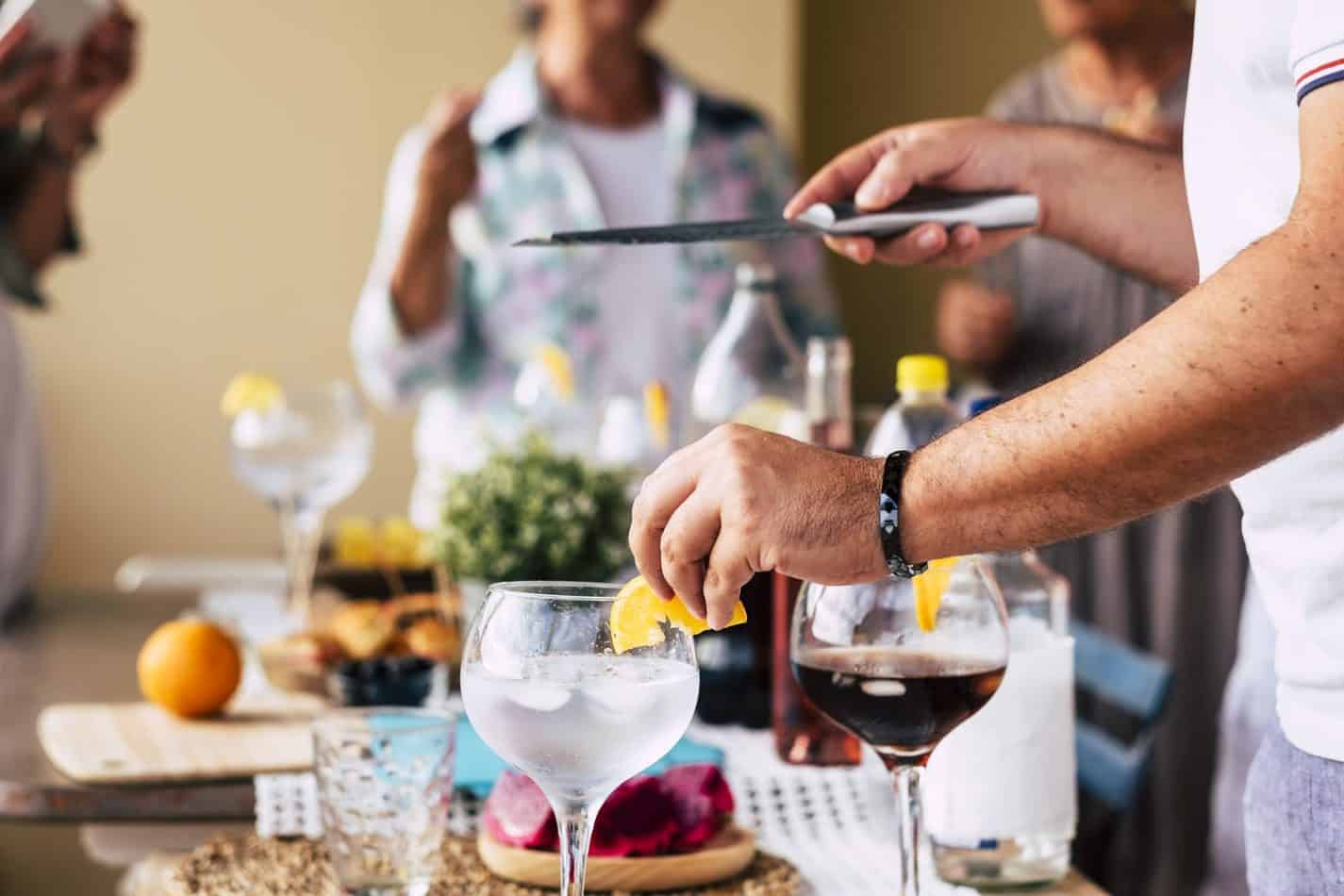 The Best Ice Makers for Your Home Bar (2022 Edition)